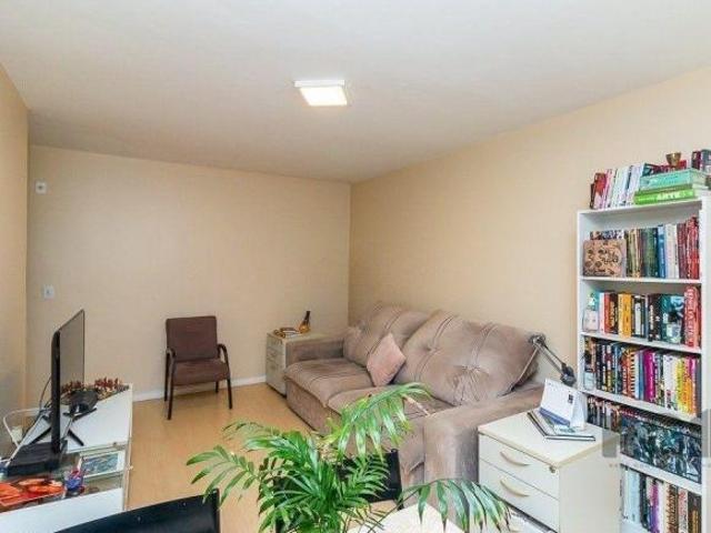 Excelente apartamento de 73m² com 2 dormitórios no bairro centro