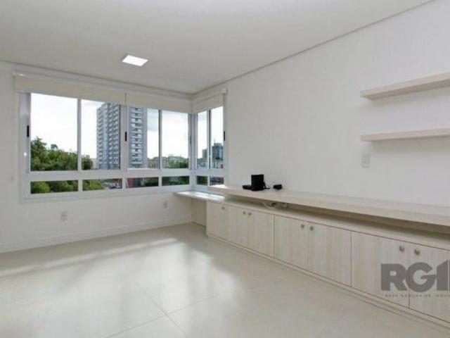Excelente apartamento de 98m² com 3 dormitórios e 2 vagas