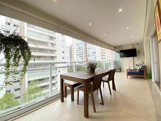 Excelente apartamento de alto padrão no Bairro Cerâmica, em São Caetano do Sul