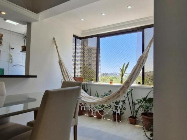 Excelente Apartamento de dois Dormitórios perto do Bourbon Aparício Borges