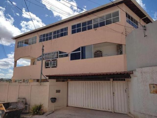 EXCELENTE APARTAMENTO EM COLONIA AGRICOLA SAMAMBAIA