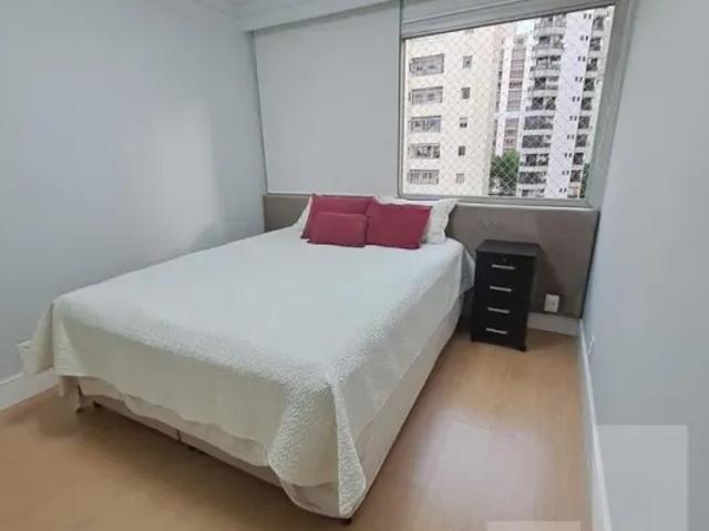 Excelente apartamento em andar alto, mobiliado, próximo ao Shopping Higienópolis, Mackenzie e FAAP