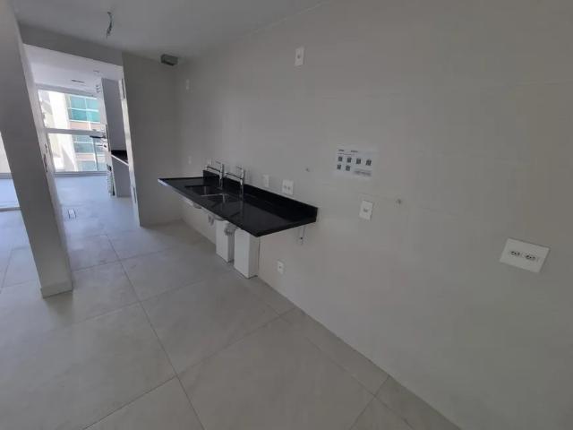 Excelente apartamento em Botafogo com 140 m² de 4 quartos sendo 3 suítes