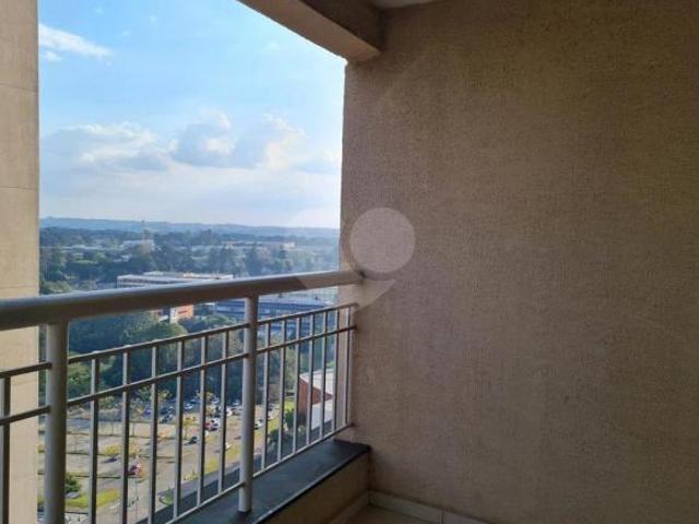 Excelente apartamento em frente à Universidade Positivo