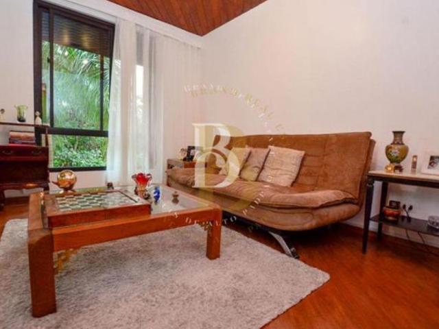 Excelente apartamento em Moema