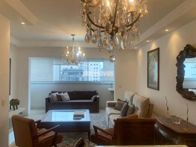 Excelente apartamento em Moema! Lazer! 3 vagas! Próximo Shopping Ibirapuera!