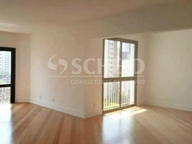 EXCELENTE APARTAMENTO EM MOEMA PÁSSAROS