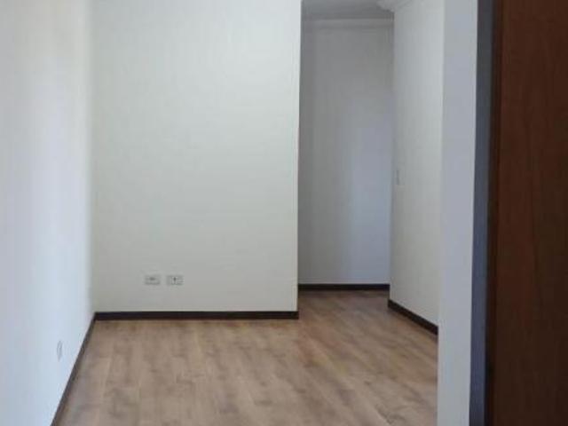 EXCELENTE APARTAMENTO EXCLUSIVO COM SACADA CHURRASQUEIRA NO AHÚ/SAO LOURENÇO