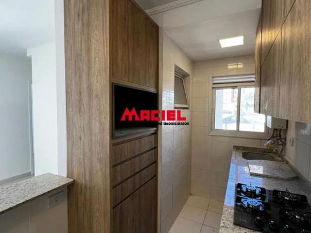 Excelente apartamento Jd. Califórnia, com 3 dorm