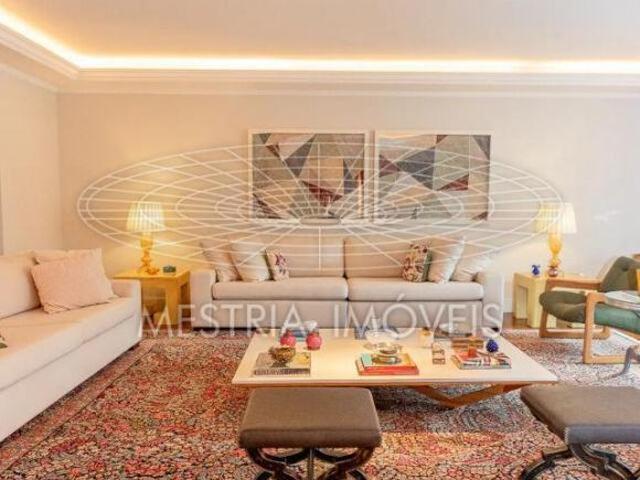 Excelente apartamento localizado em Moema, ideal para quem busca conforto e qualidade de vida!