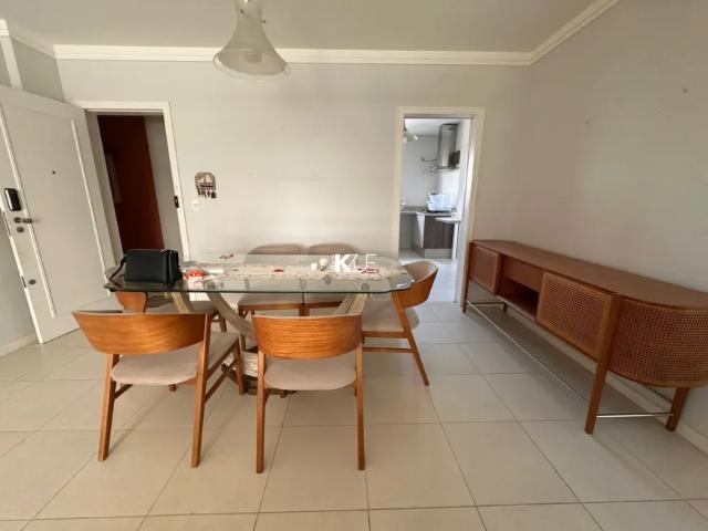 Excelente apartamento mobiliado com 4 dormitórios, sendo 2 suítes, em localização privilegiada!