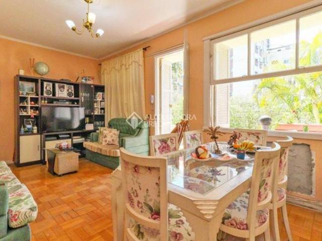 Excelente apartamento mobiliado, com 3 quartos na rua Barbedo, bairro M.Deus