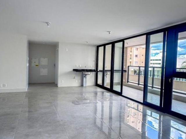 Excelente apartamento no Condomínio Auster Guará II