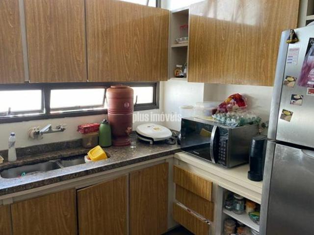 EXCELENTE APARTAMENTO NO CAMPO BELO 209m2
