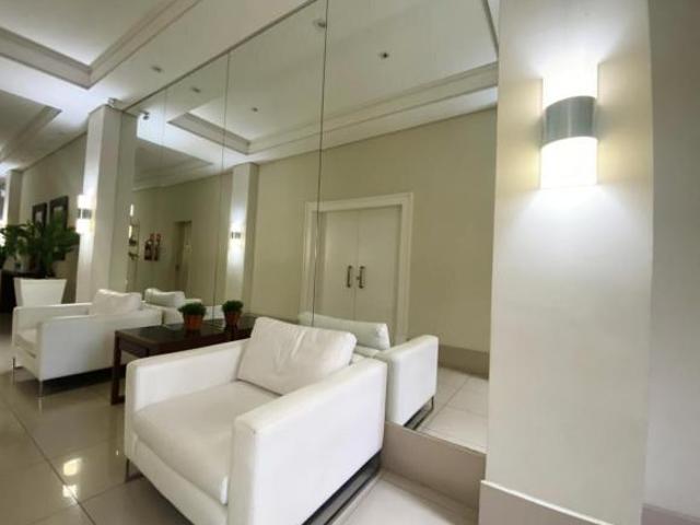 Excelente apartamento no Capão Raso com 3 dormitór