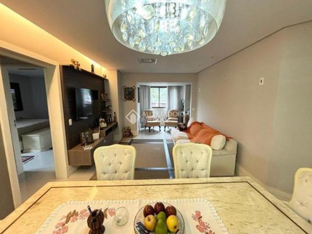 Excelente apartamento no charmoso e valorizado bairro Hugo Lange, em Curitiba/PR