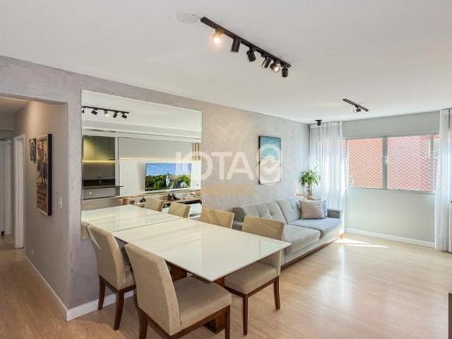 EXCELENTE APARTAMENTO NO BATEL 2 QUARTOS E 1 VAGA