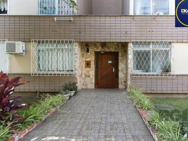 Excelente apartamento no bairro Cristal com 1 dormitório, living, banheiro e coz