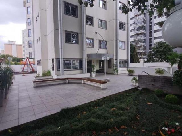 Excelente apartamento no Juvevê