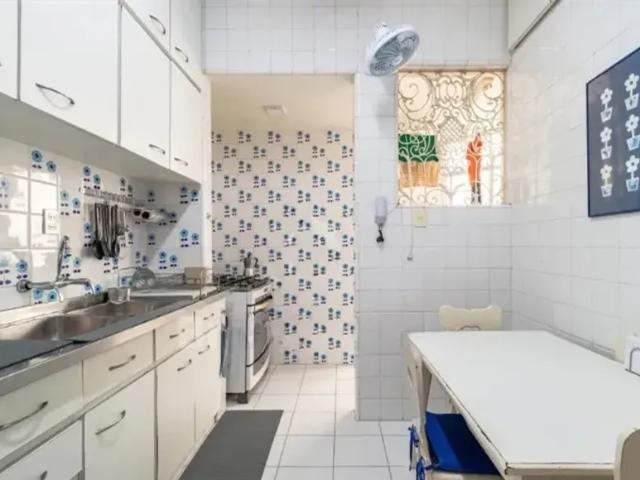 Excelente apartamento no leblon