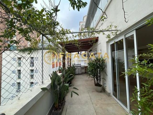 Excelente apartamento no Paraiso, com varanda, andar alto e 2 vagas