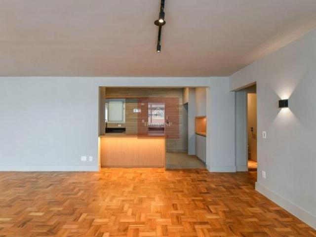 Excelente apartamento nos jardins totalmente modernizado!