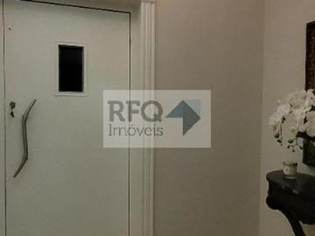 Excelente apartamento na alameda Lorena, com muita privacidade, segurança e conforto! Todo Reformad