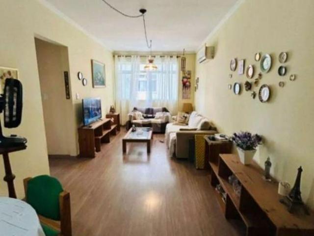 Excelente apartamento na melhor localização do Bairro Aparecida 2 dormitórios a 50 metros da praia