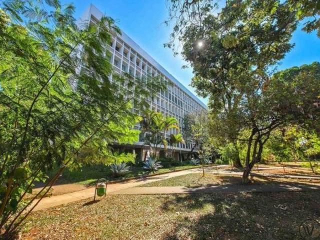 Excelente Apartamento na SQS 108 – Asa Sul |
