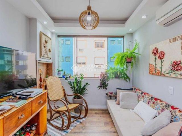 Excelente apartamento na Rua José Gomes Tristeza