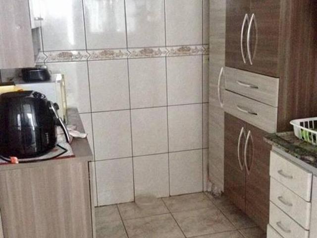 Excelente apartamento na Vila Tupi, perfeito estado de conservacao. 01 dormitorio, ar condicionado