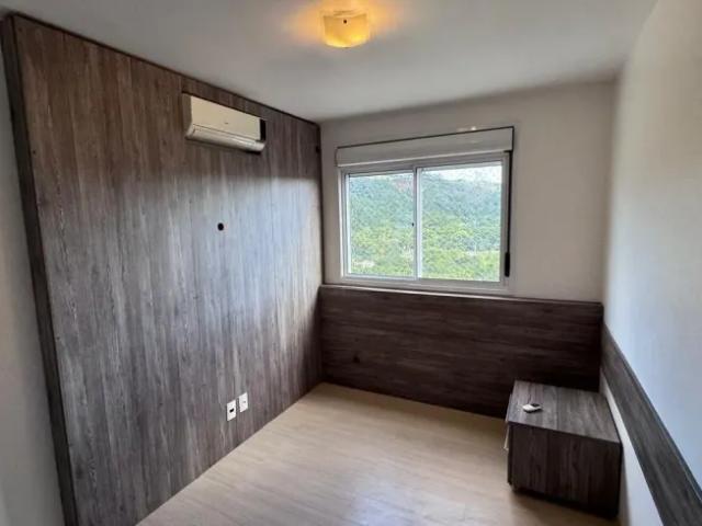 Excelente apartamento semi mobiliado, com vaga e infra completa