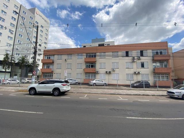 Excelente Apartamento semi mobiliado com 2 dormitórios para locação, em ótima localização no Cent