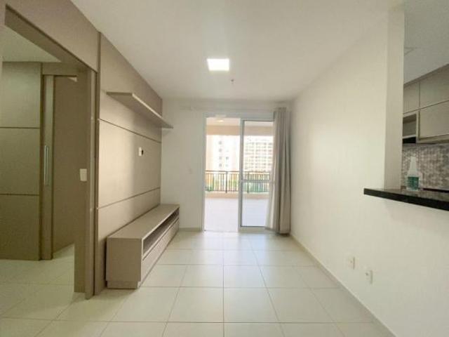 Excelente apartamento semimobiliado à venda no Tagua Life