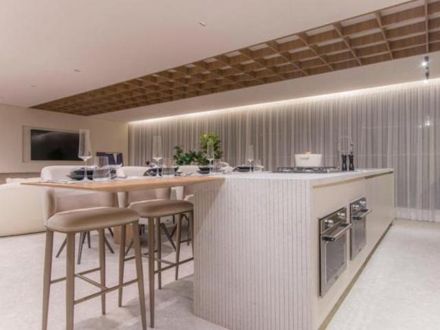 Excelente apartamento para venda em Alto de Pinheiros com 4 quartos, sendo 4 suítes, 220m²