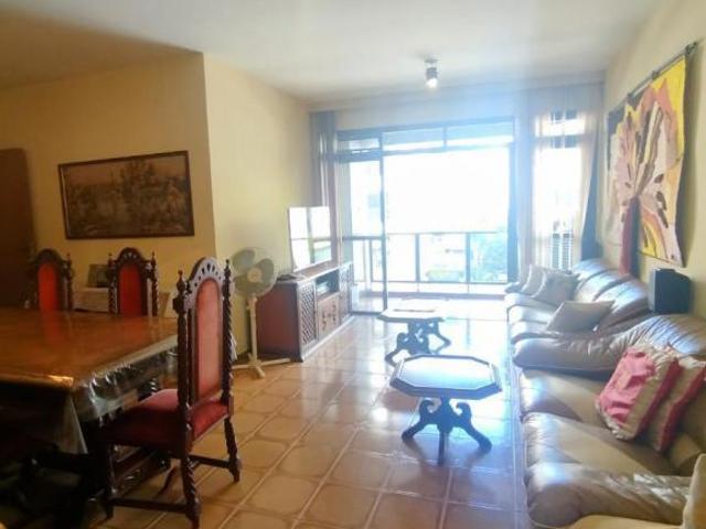 Excelente apartamento para venda em Enseada com 3 quartos, sendo 1 suíte, 125m²