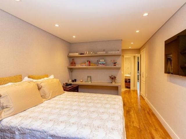 Excelente apartamento para venda em Itaim Bibi com 4 quartos, sendo 3 suítes, 197m² giseleboassaly
