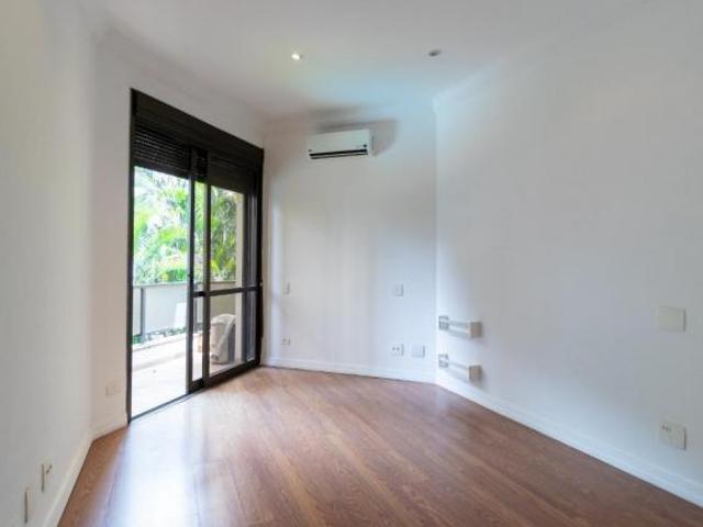 Atraente apartamento para venda em Itaim Bibi com 3 quartos, sendo 3 suítes, 197m² brunozonetti#EF