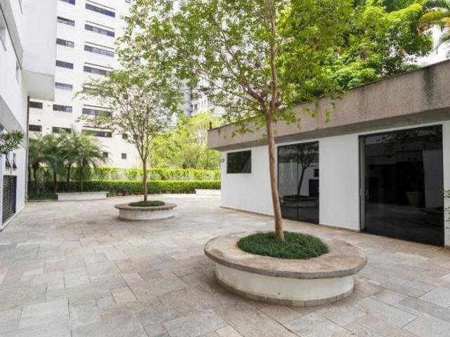 Elegante apartamento para venda em Itaim Bibi com 3 quartos, sendo 3 suítes, 270m² remaxfront#XU90