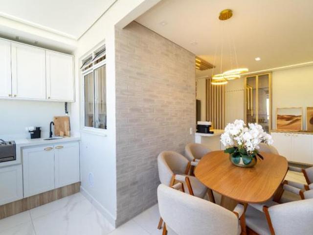 Agradável apartamento para venda em Jardim Carlos Gomes com 3 quartos, sendo 1 suíte, 60m²