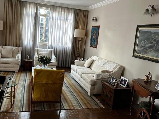 Excelente apartamento para venda em Jardim Paulista com 3 quartos, sendo 1 suíte, 173m²