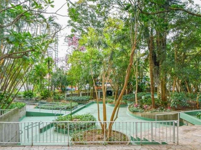 Excelente apartamento para venda em Santo Amaro com 4 quartos, sendo 1 suíte, 155m²