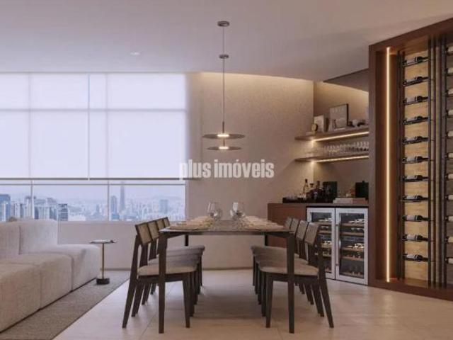 Excelente Apartamento para venda nos Jardins com 3 quartos, sendo 1 suíte, 1 Reformado