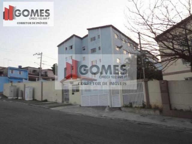 EXCELENTE APARTAMENTO, PRONTO PARA MORAR, AO LADO DA ESTAÇÃO ARACARÉ