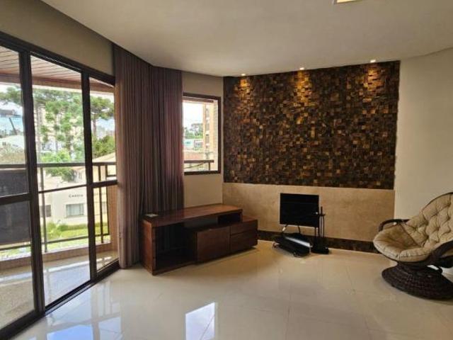 Excelente apartamento próximo a Praça da Espanha