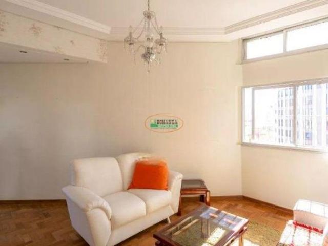Excelente apartamento reformado à venda no bairro Funcionários, Belo Horizonte!
