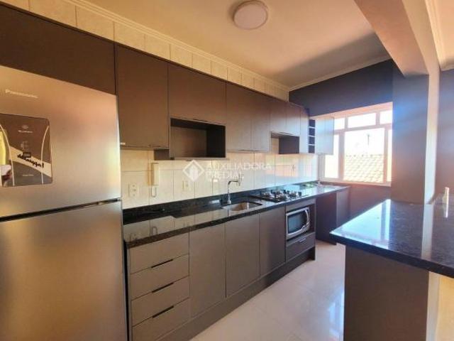 EXCELENTE APARTAMENTO REFORMADO DE 2 DORMITÓRIOS SEMI MOBILIADO COM VAGA COBERTA