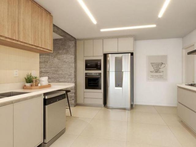 Excelente apartamento todo reformado e com localização privilegiada