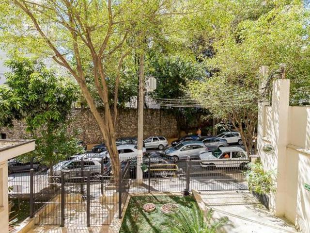 Agradável apartamento tipo para venda com 2 quartos, 81m²