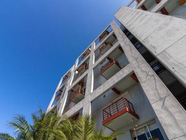 Agradável apartamento para venda em Jardim das Bandeiras com 2 quartos, sendo 1 suíte, 84m² remaxj